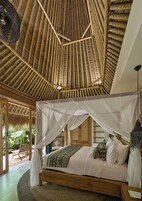 Quarto Duplo Deluxe, vista para o jardim (Glamp Villa) | Roupa de alta qualidade, secretária 