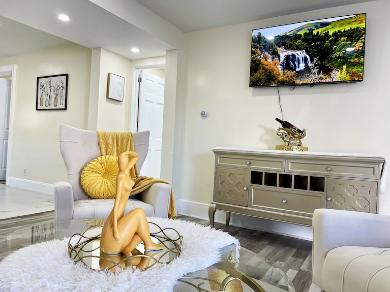 Multiple House 10 People Wi-fi Central Utica Ny. - 프랭크퍼트