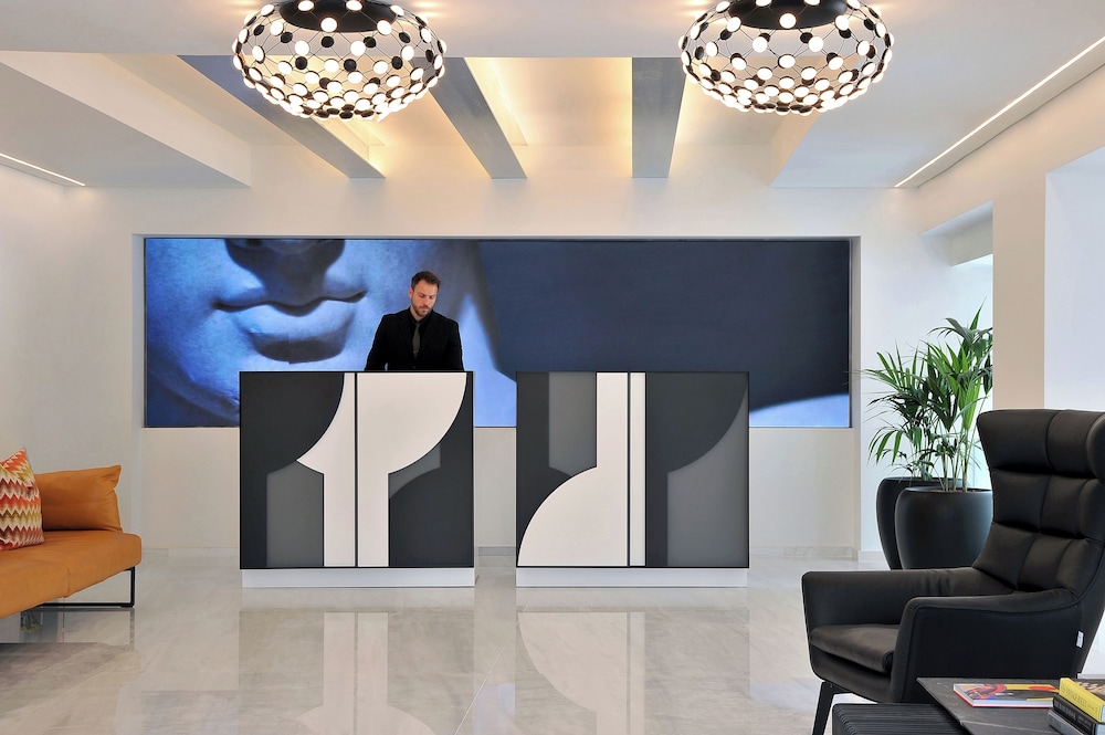 The Athenaeum - Grèce