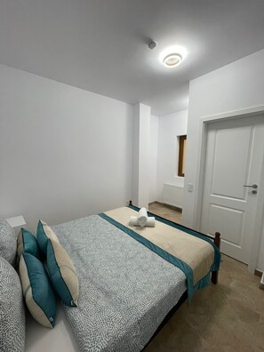 City Apartment #3 | Wi-fi grátis, roupa de cama fornecida 