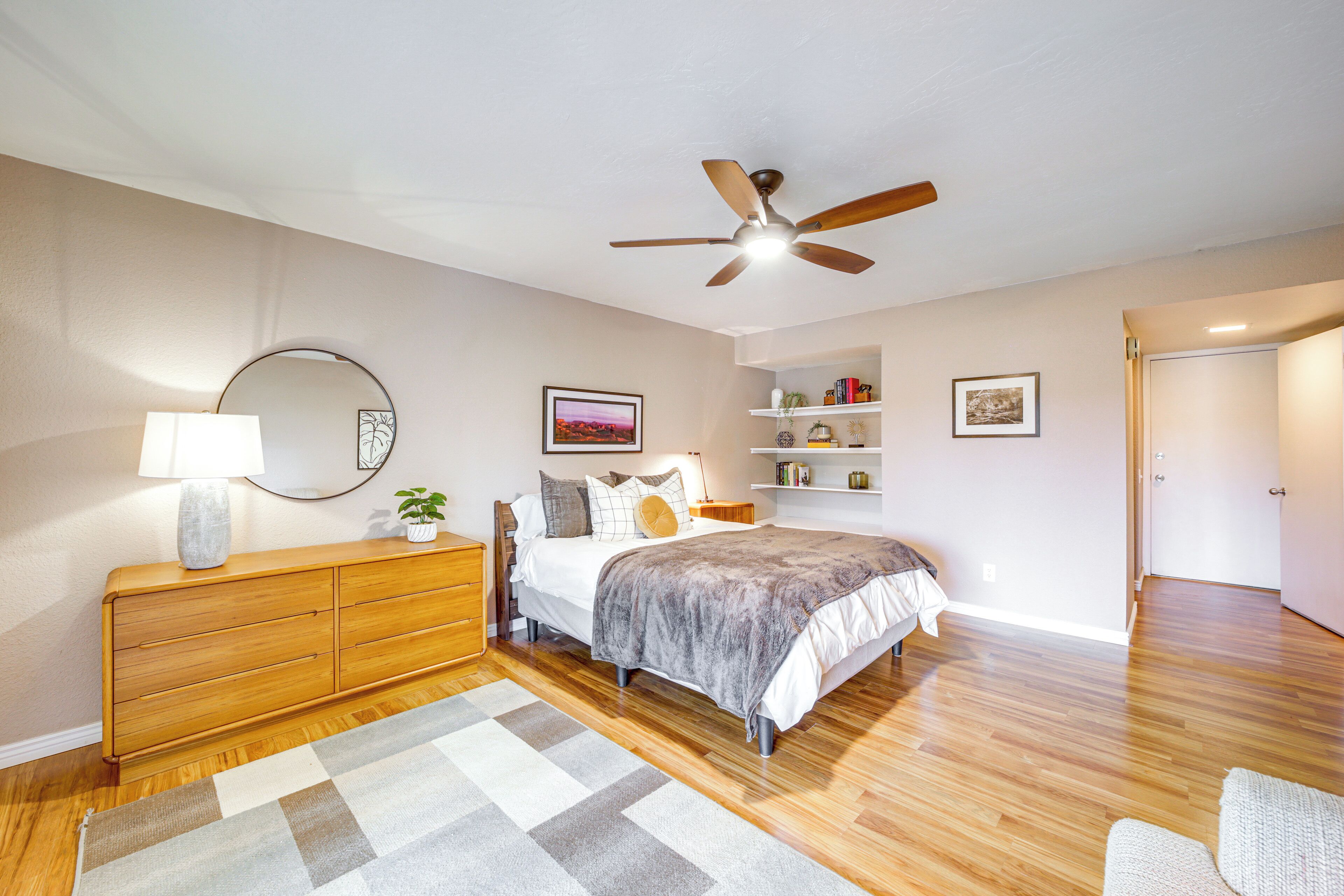 Deck & Golf Course Views: Munds Park Condo! - Mormon Lake, AZ