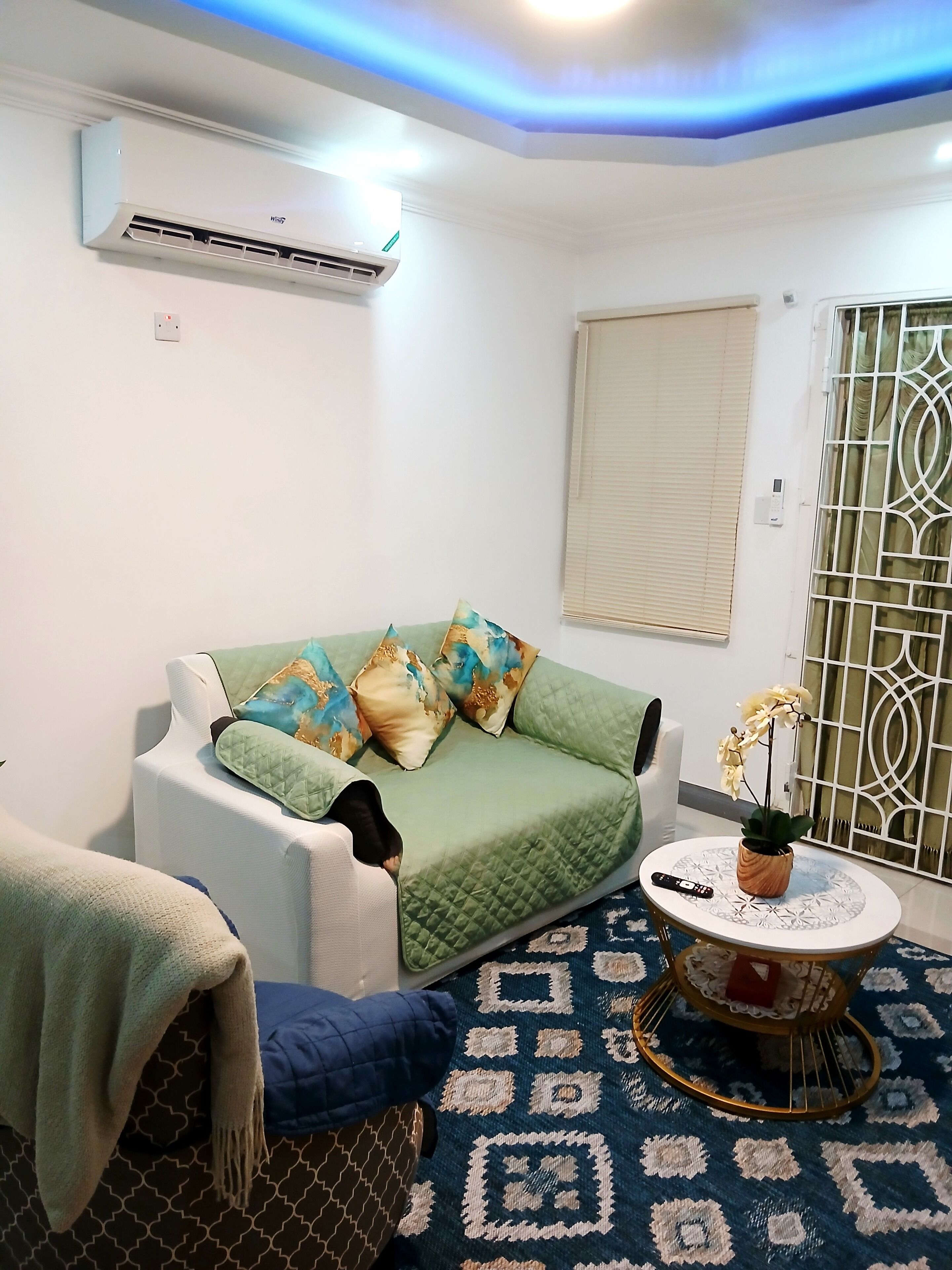 Beautiful Villa A Family Vacational Rental Home - Kingston