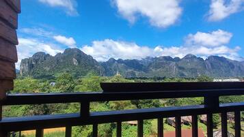 Secretária, Wi-fi grátis, roupa de cama fornecida