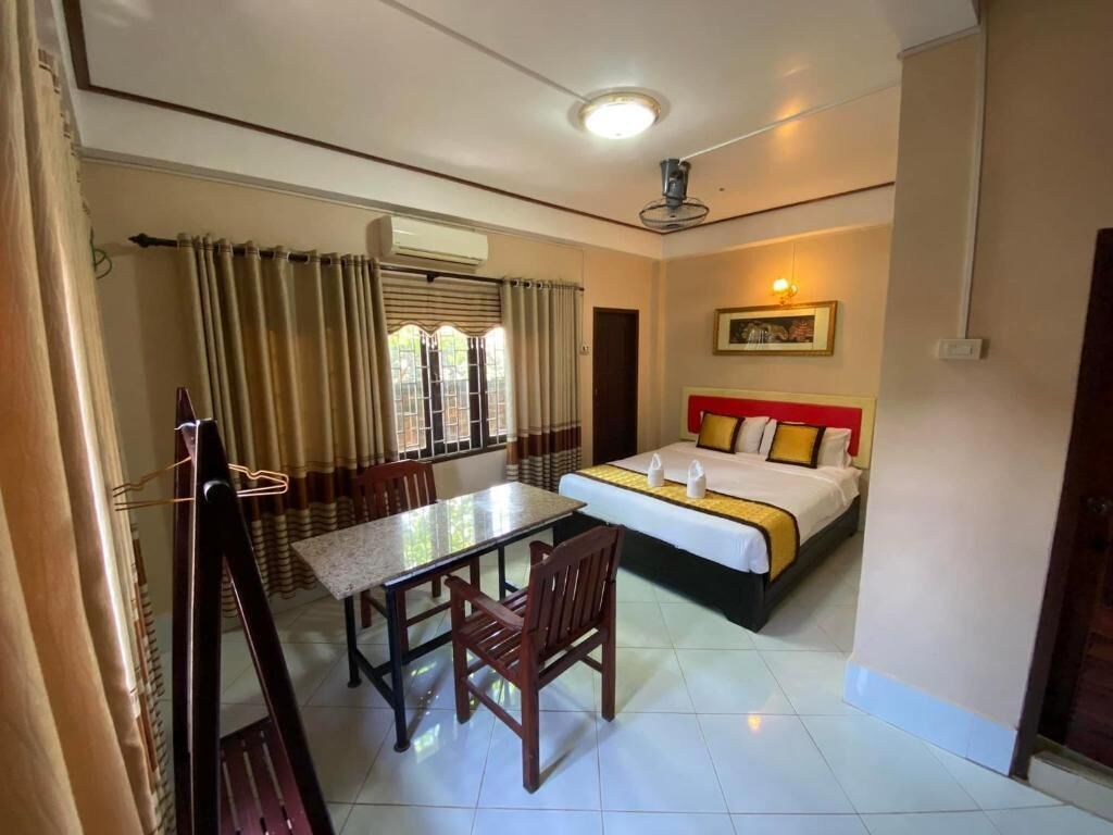 Secretária, Wi-fi grátis, roupa de cama fornecida 