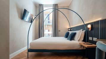 Quarto Deluxe, 1 cama queen-size, varanda, Vista para a cidade | 1 quarto, lençóis de algodão egípcio, roupa de alta qualidade