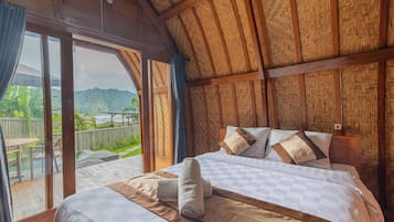 Quarto casal grand, banheira de imersão | Wi-Fi de cortesia