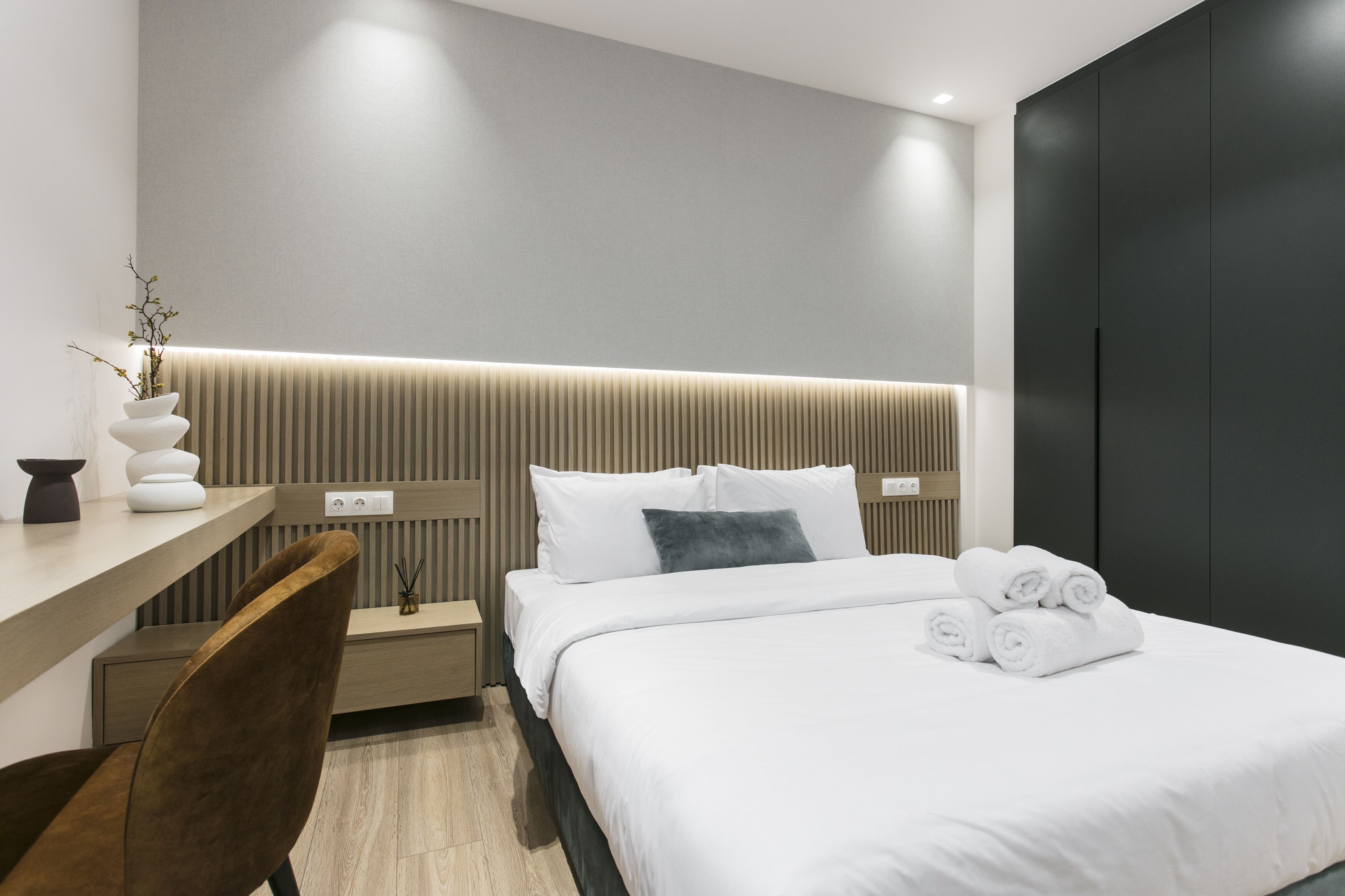 Apartamento de Luxo, 3 quartos, ar condicionado | 3 quartos, roupa de alta qualidade, cofre com capacidade para portátil 