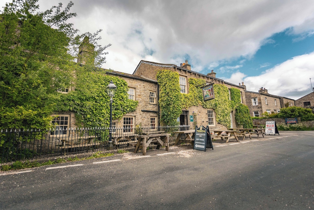 The Green Dragon Inn - Hardraw - Yorkshire