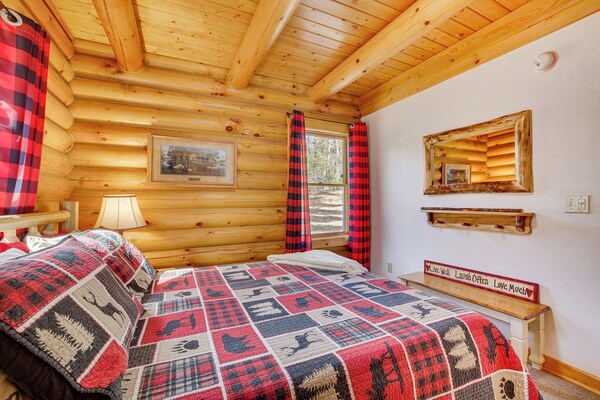 Merrillan Cabin W/ Fire Pit < 1 Mi To Lake Arbutus - Black River State Forest, Black River Falls