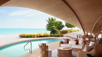 Roupas de cama premium, edredons de pluma, camas com colchões pillow-top