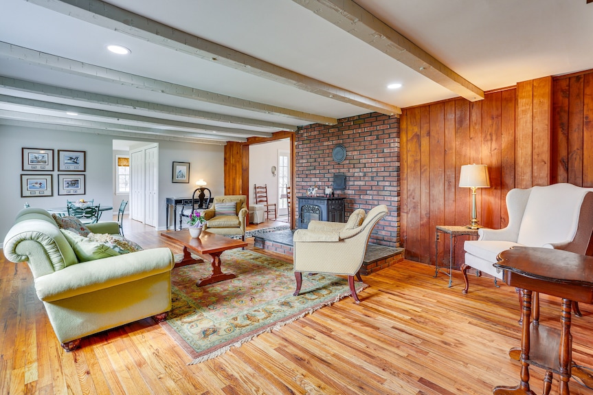 Historic Farmhouse In Layton W/ Deck! - Swartswood State Park, Swartswood