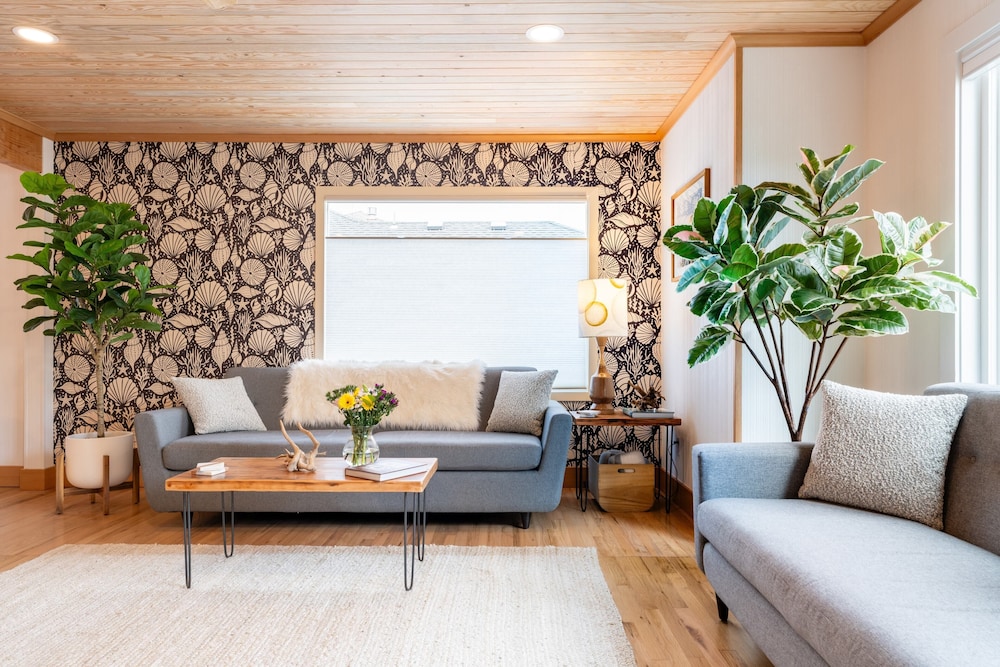 Grey Oak By Avantstay Coastal Charm, Near Beach & Golf - Seaside, OR