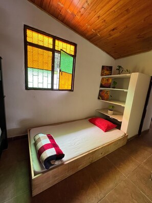 Quarto Básico, pátio, vista para a montanha | Wi-fi grátis 