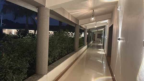 Hotel Sai Plaza - Shirdi