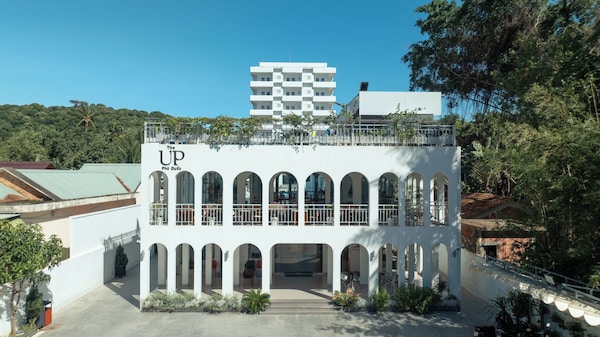 The Up Hotel Phu Quoc Island - The Poolside Escape - Phú Quốc