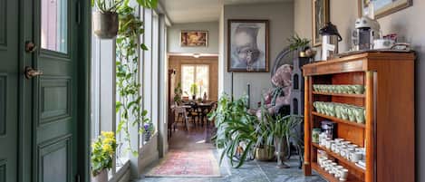 Pequeno-almoço tipo buffet diário incluído