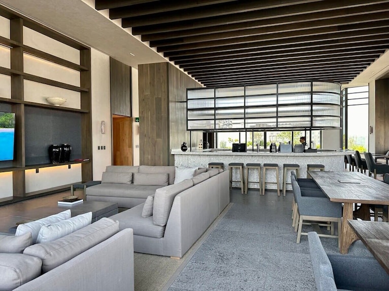 Your Perfect Urban Escape - Mexico City International Airport (MEX)