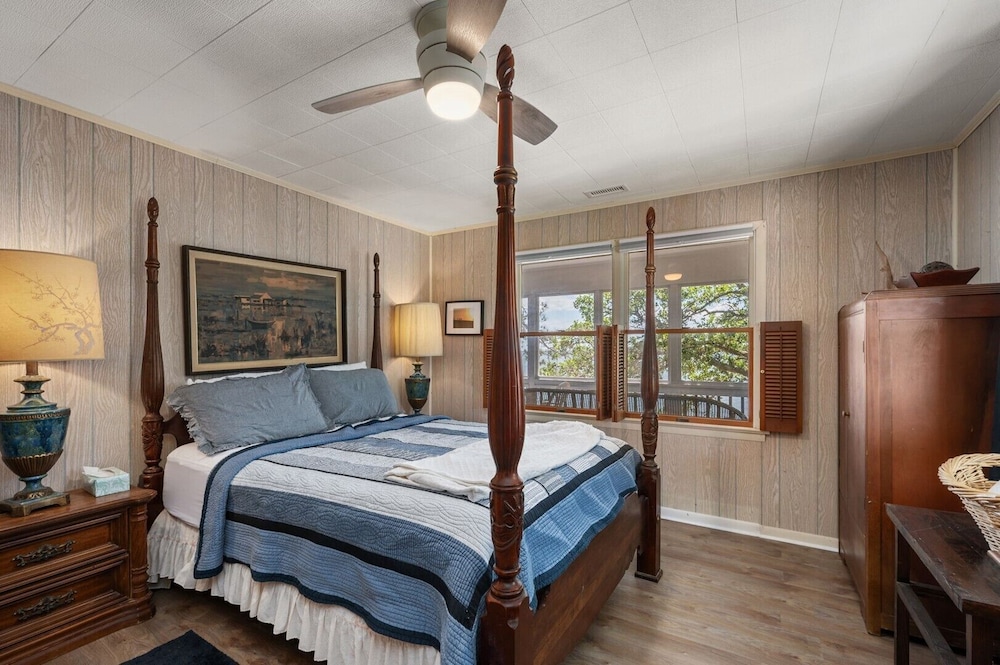 200 Very Cute Nags Head, Water-Front Rental! - Nags Head | Vrbo