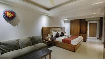 Suite, Vista para a cidade | Secretária, camas desdobráveis, Wi-fi grátis, roupa de cama fornecida
