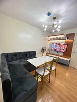 Apartamento Familiar em Condomínio Fechado | Sala de estar | TV de ecrã plano 