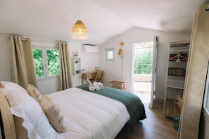 Cabana panorâmico, banheiro privativo, vista para a piscina | Roupa de cama