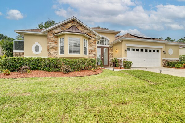 Game Room, Pool & Spa: Disney Area Getaway! - 