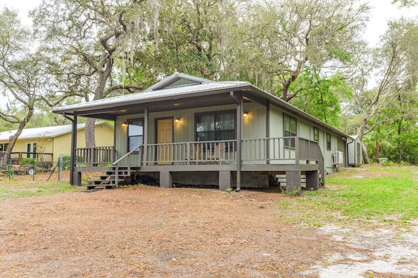 Lakefront Keystone Heights Cottage W/ Private Dock - Florida
