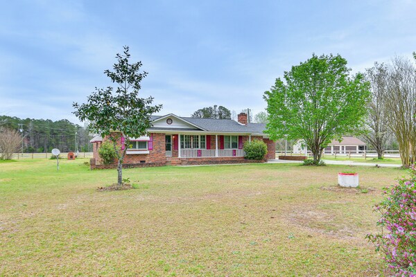Quiet & Cozy Rembert Home ~ 9 Mi To Air Force Base - South Carolina