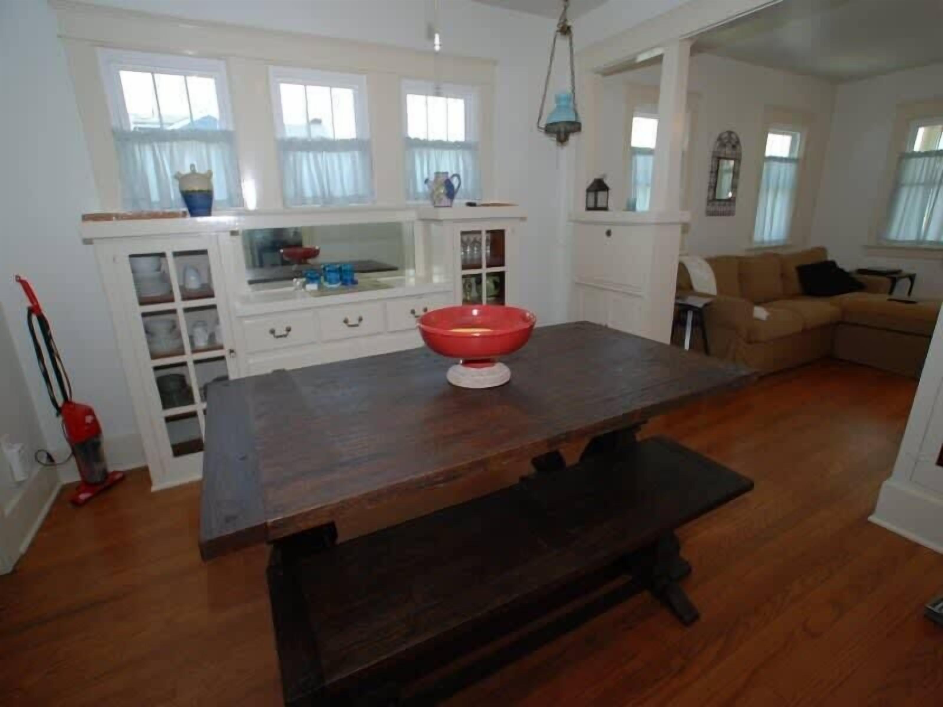 Original Beach Cottage Steps To The Sand: 127 30th - Newport Beach, CA