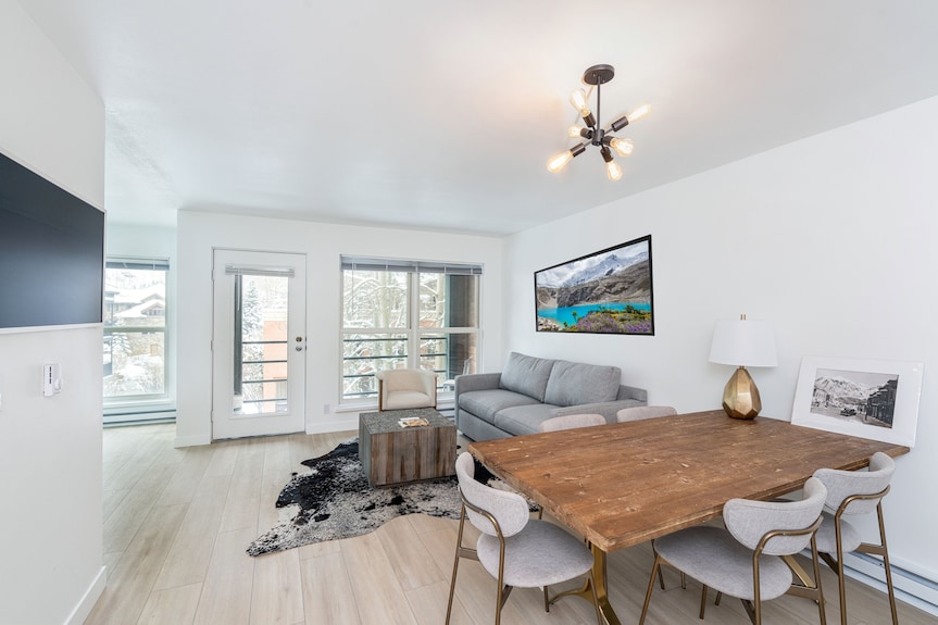 Fall Line- Curate Telluride,hot Tub,remodeled, Walk To Ski, Center Of Town, Park - 烏雷