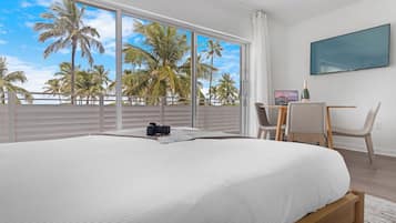 Secretária adequada para computadores portáteis, Wi-fi grátis