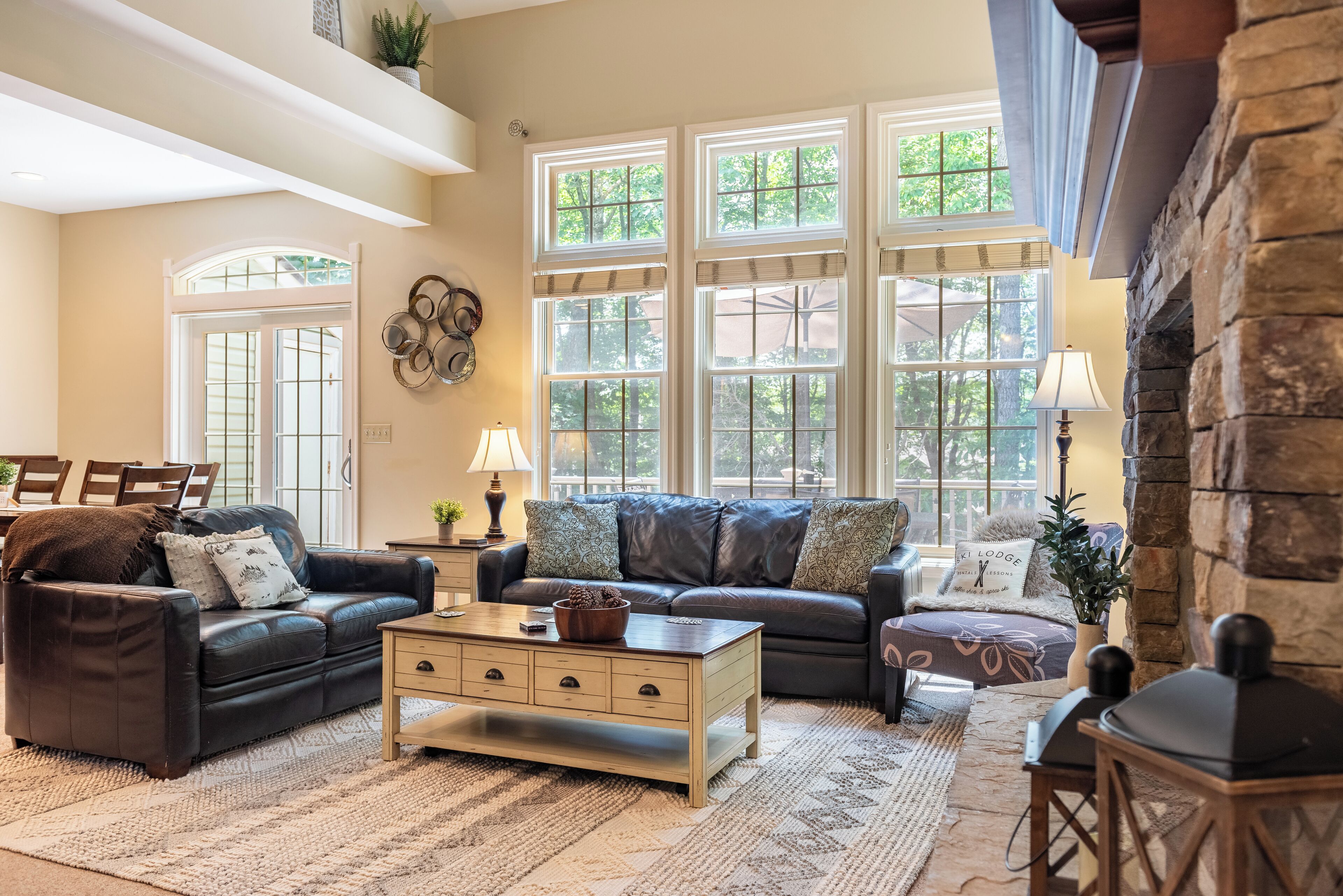 Highland Hideaway By Avantstay | Poconos Retreat W Game Room + 3 Min To Skiing! - Pocono Mountains, PA