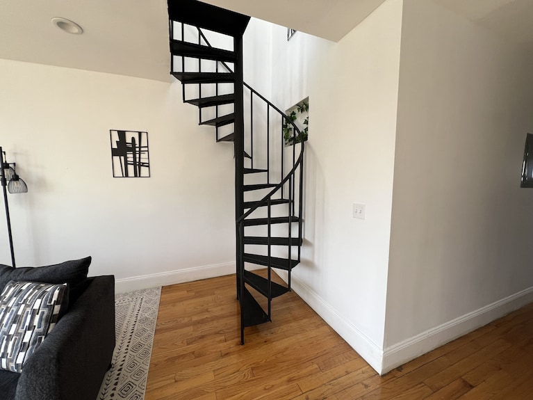 Mulzac Rentals - Loft Penthouse -