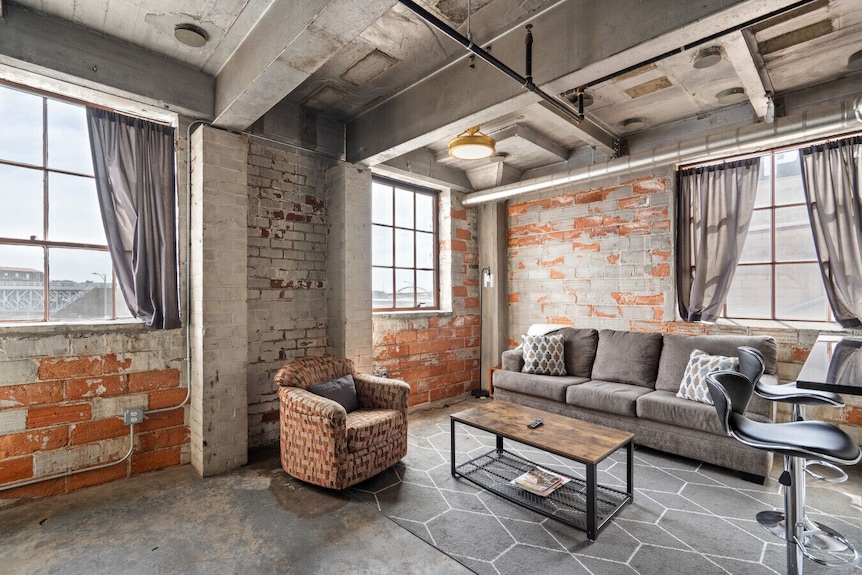 The Nelson Lofts - Unit 2 (1 Br) - Davenport, IA