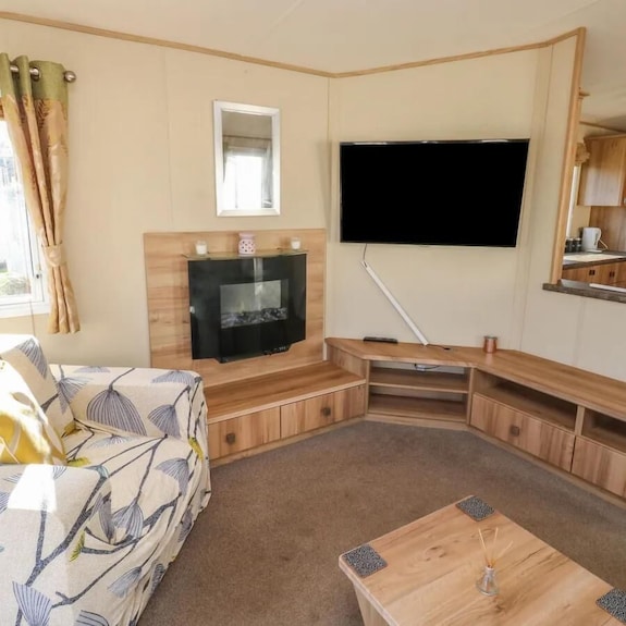 Caravansleeps6-freeparking-quietretreat-nature - Brixham