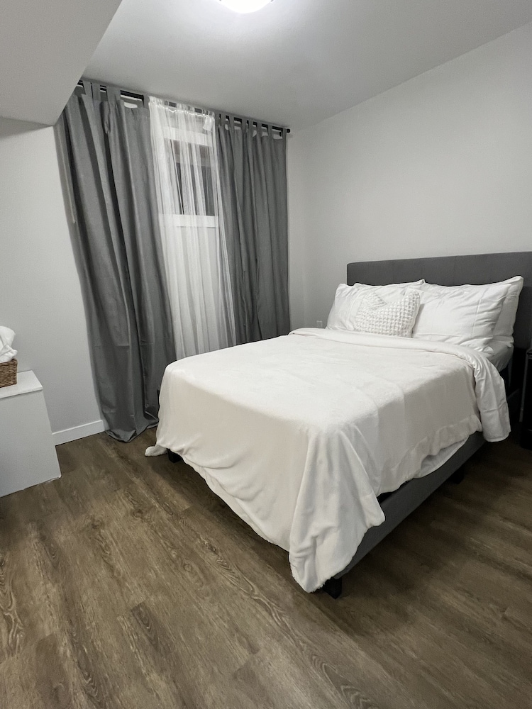 Cozy Suite In St. Boniface - Winnipeg