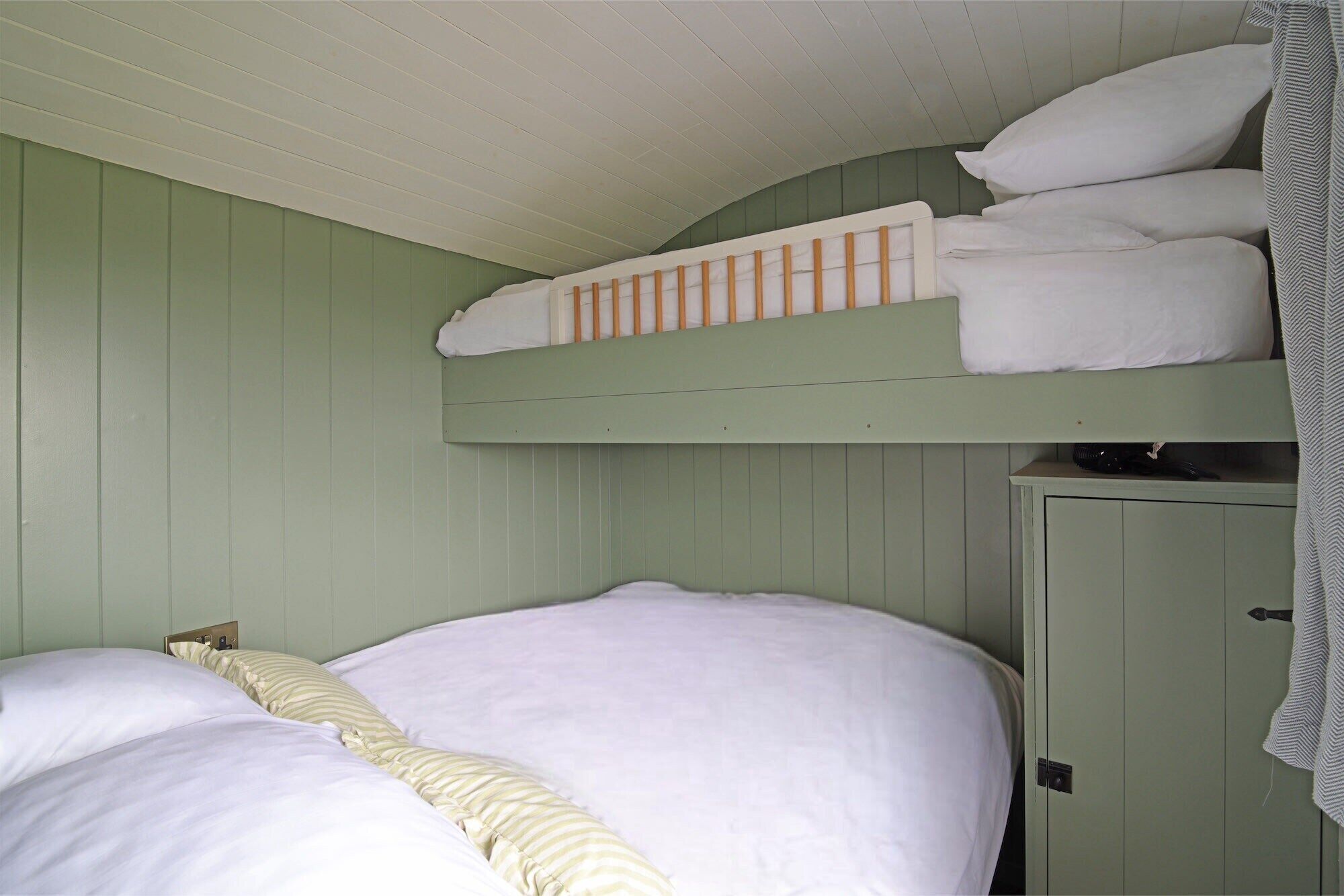 Charming Hut W/ Outdoor Bath & Decking, Sea Views - Sidmouth