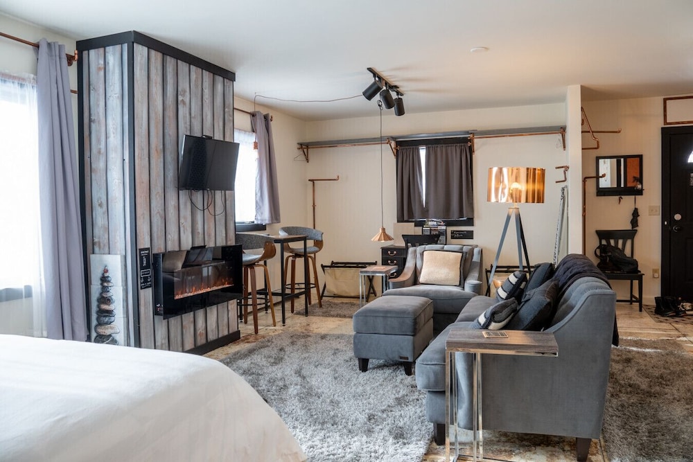 Orchard Apartment @ The Copper Crown, Bayfield - Bayfield, WI