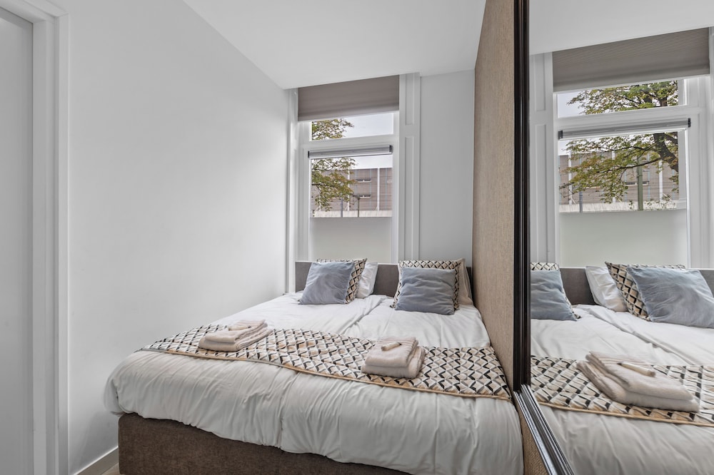 This Fully Renovated Luxury Apartment In Roosendaal Is Perfect For Business Trips Or Getaways. - Roosendaal