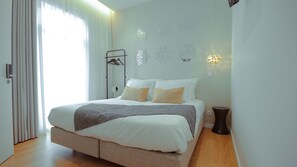 Quarto casal ou duplo básico | Cortinas blackout, quartos à prova de som, Wi-Fi de cortesia