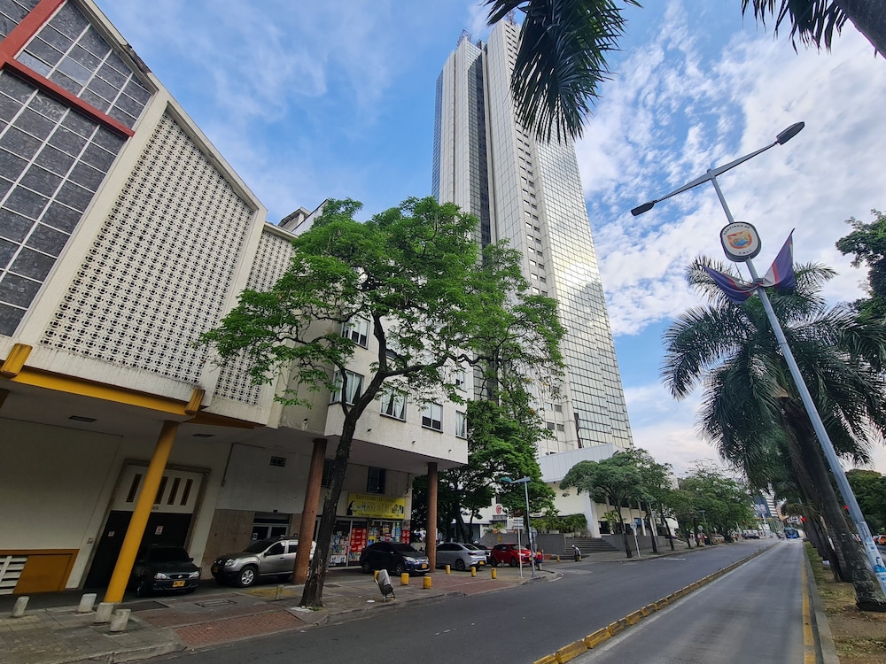 505 Moderno Aparta-suite En Versalles Tipo Loft - Cali Tower Suites & Lofts - Cali