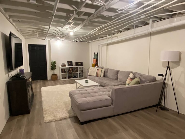 Cozy Industrial Apartment\n\n - Watertown, NY