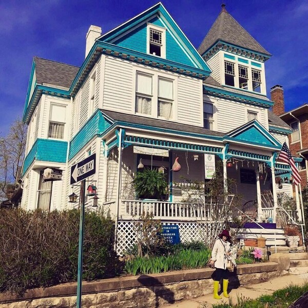 Garden House Bed And Breakfast - Missouri