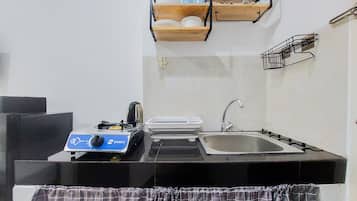 Estúdio | Cozinha privada | Geladeira grande, cooktop, chaleira elétrica