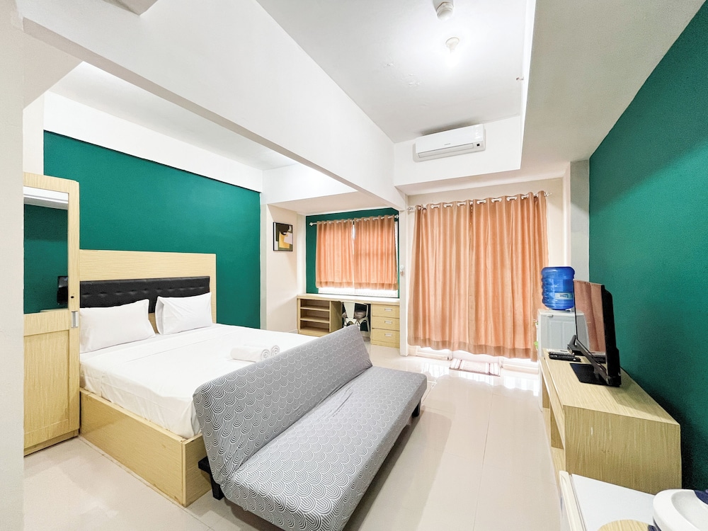 Spacious Studio Room At Vida View Makassar Apartment - Makassar