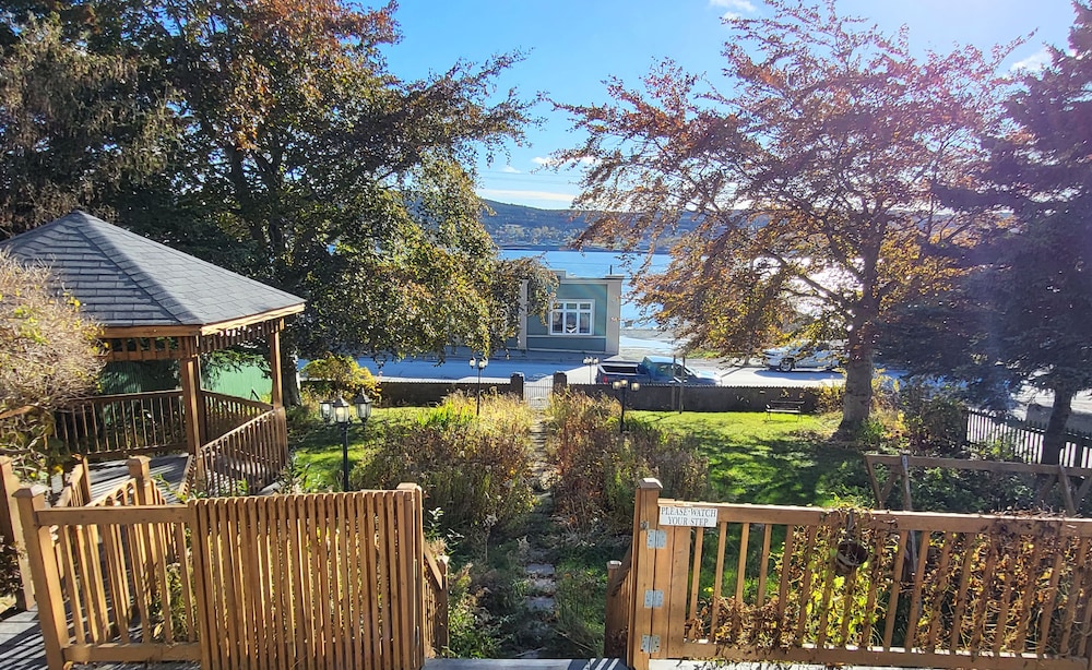 Luxe Hometel - Carbonear