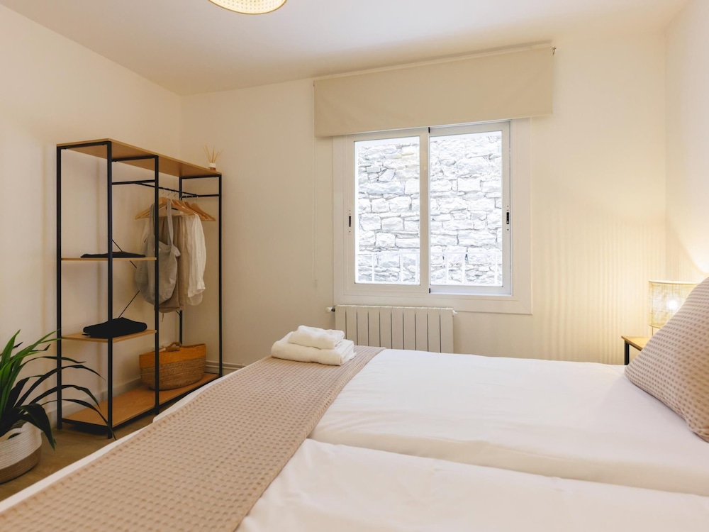 La Mercè - Holiday Apartment Rental In Girona | Bravissimo - Girona