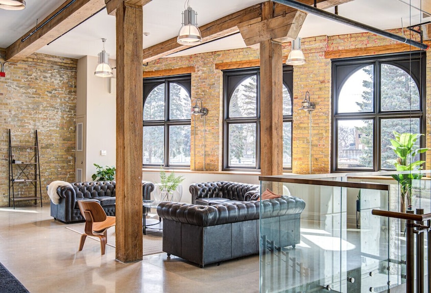 211 · The Baldwyn Loft - 2 Bedrooms - Downtown - Ontario