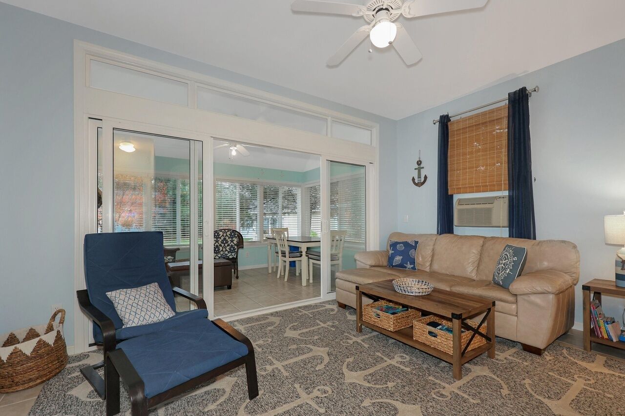 Beautiful Summer Village Cottage Close To The Ocean! - Wells, ME