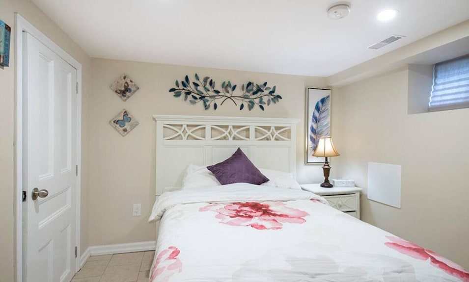 Walking Distance To The Falls,. - Niagara Falls